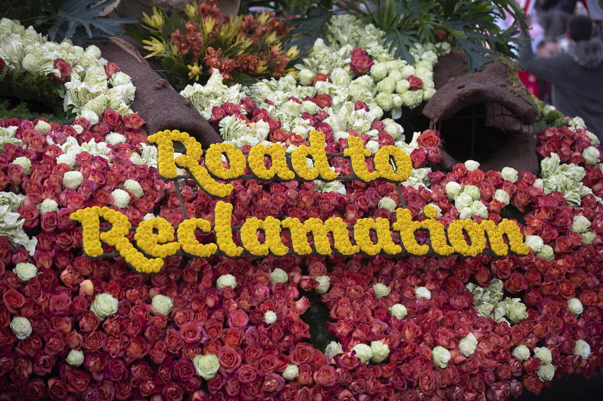 Cal Poly's Rose Parade float awarded Extraordinaire Award | News ...